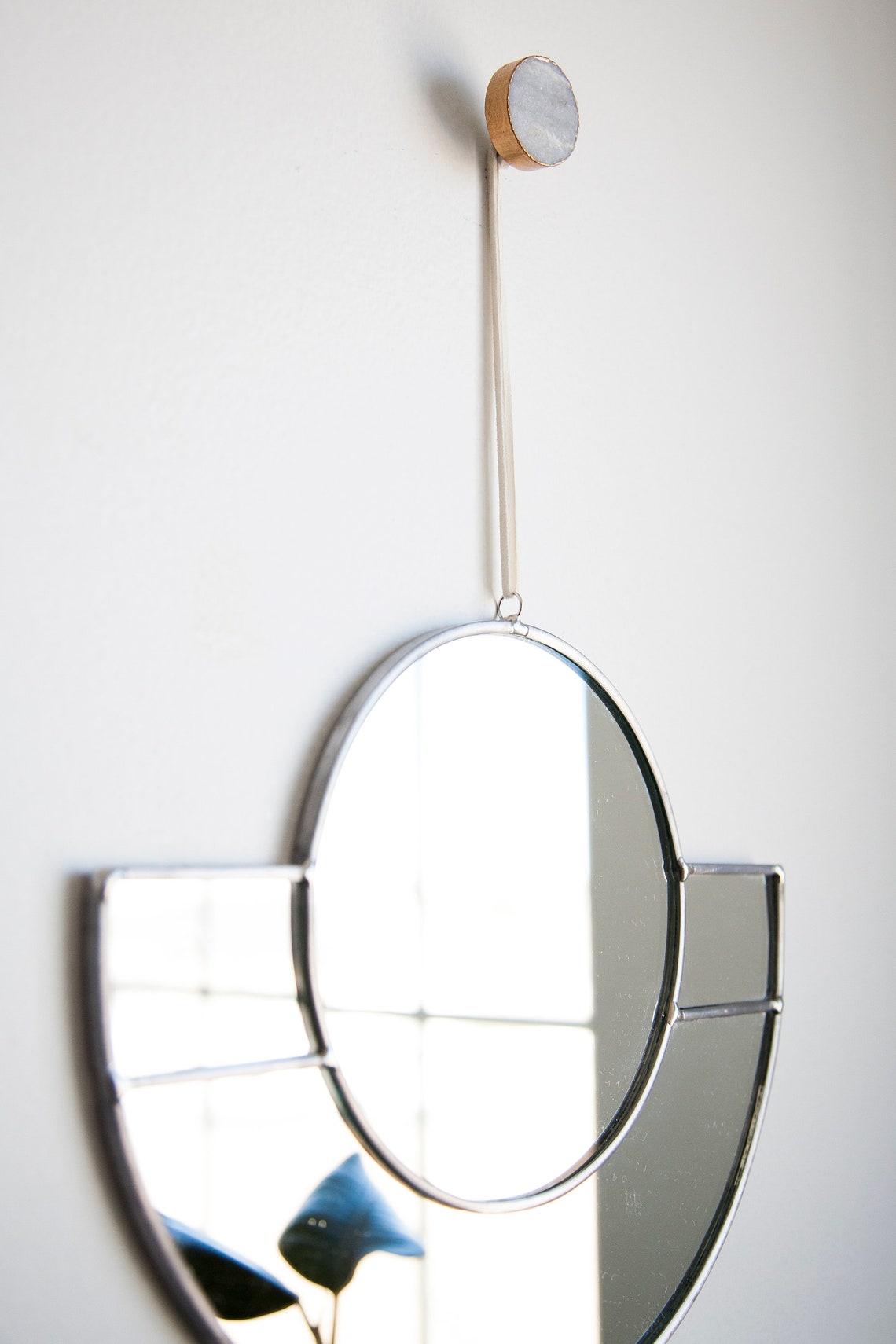 The Krzywa Minimal Geo Circle Mirror Stained Glass Minimal - Etsy