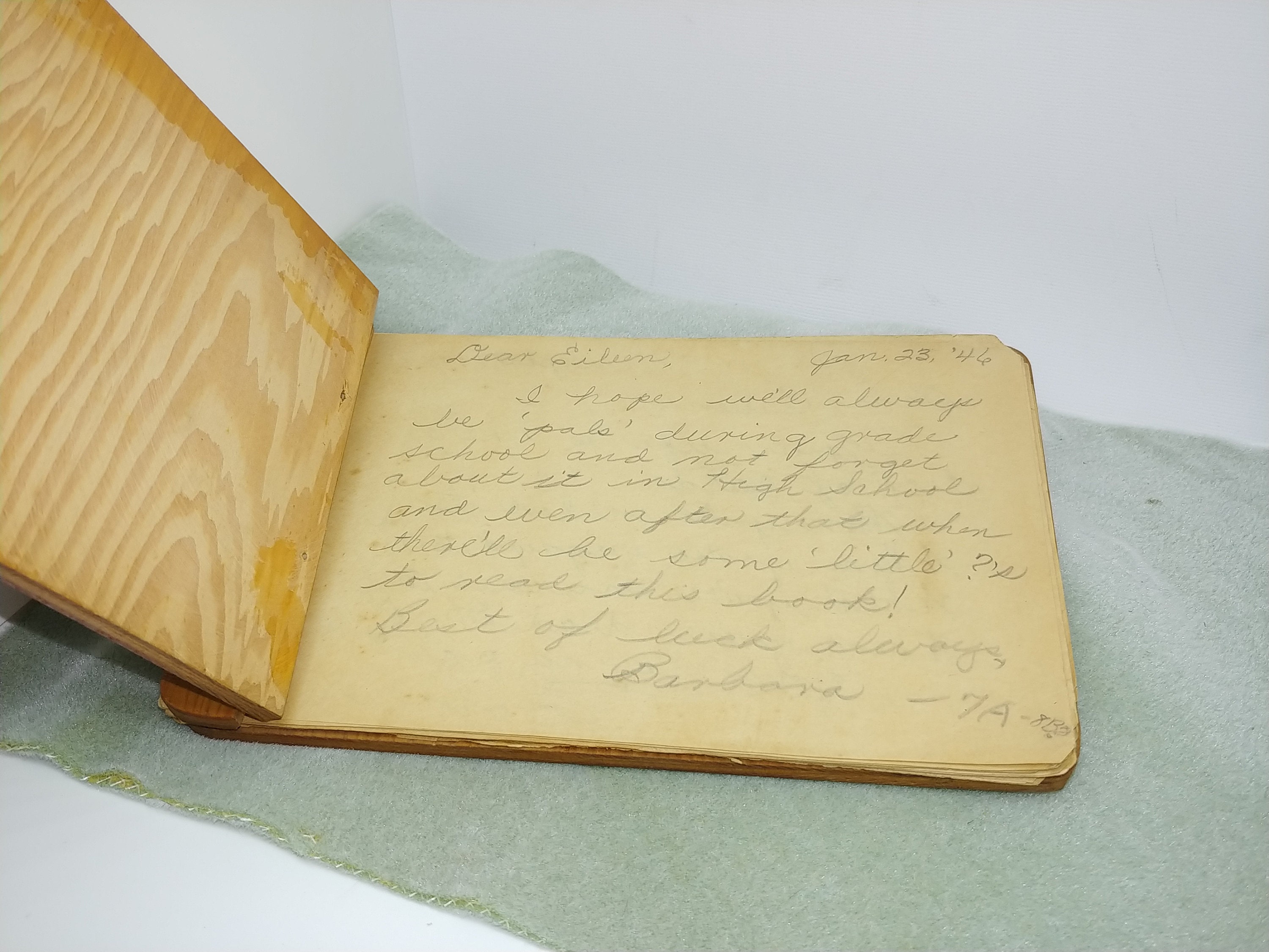 1940s Wood Autograph Notebook Hard Cover Ellensburg WA on Front 7 3/4 ...