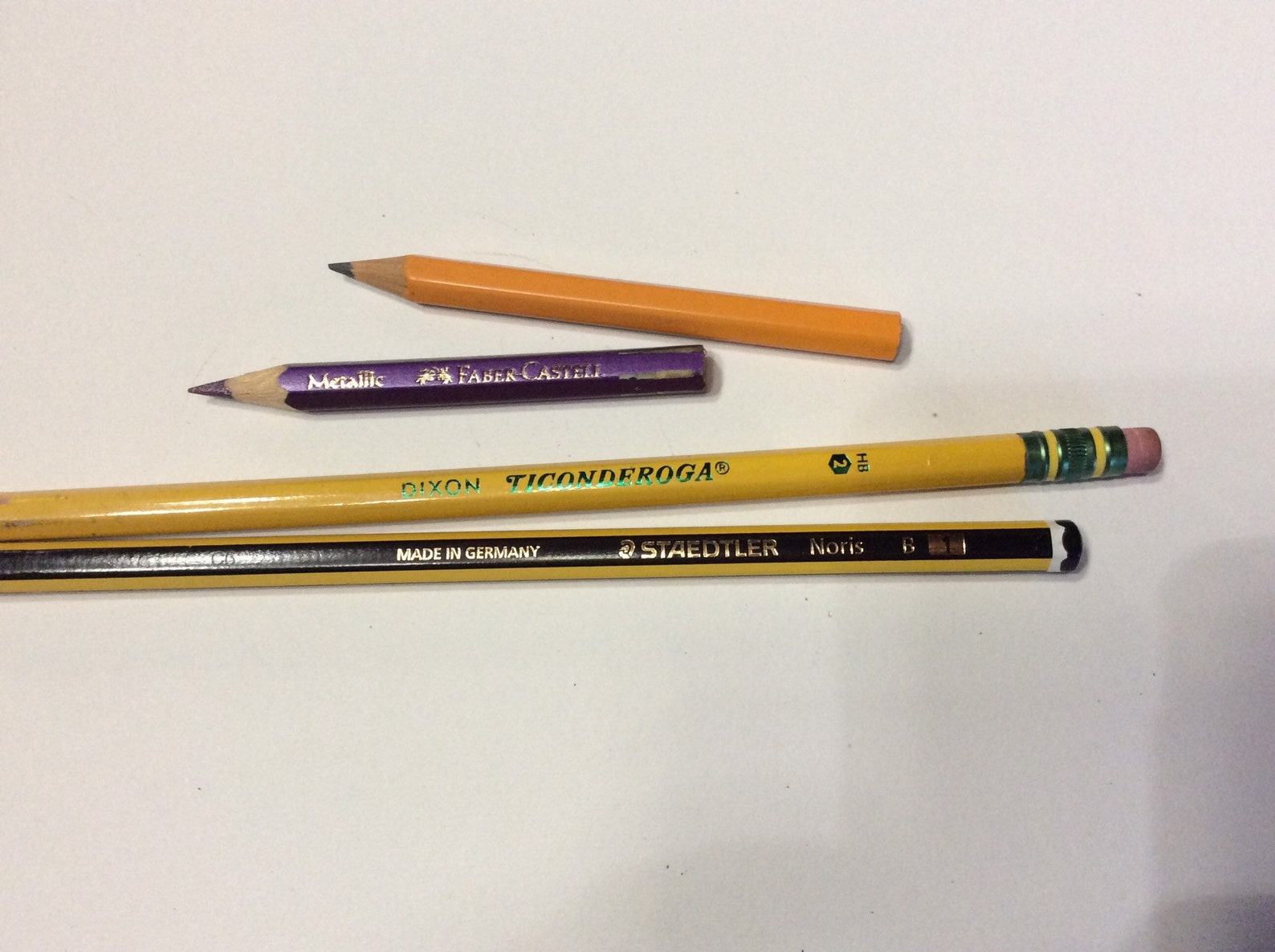 Dual Art Companion - Dual Pencil Extender, Double Pencil Holder, Pencil ...