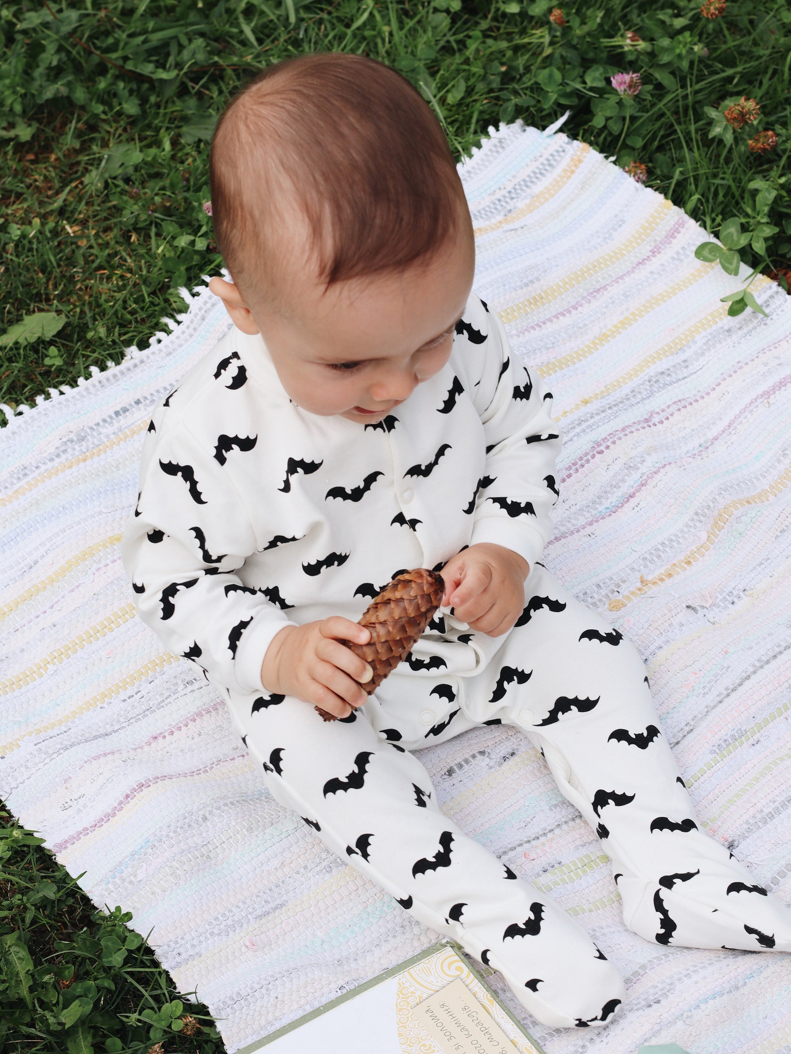 Newborn Sleepsuit -baby Coming Home Outfit - White Sleepsuit - Black ...