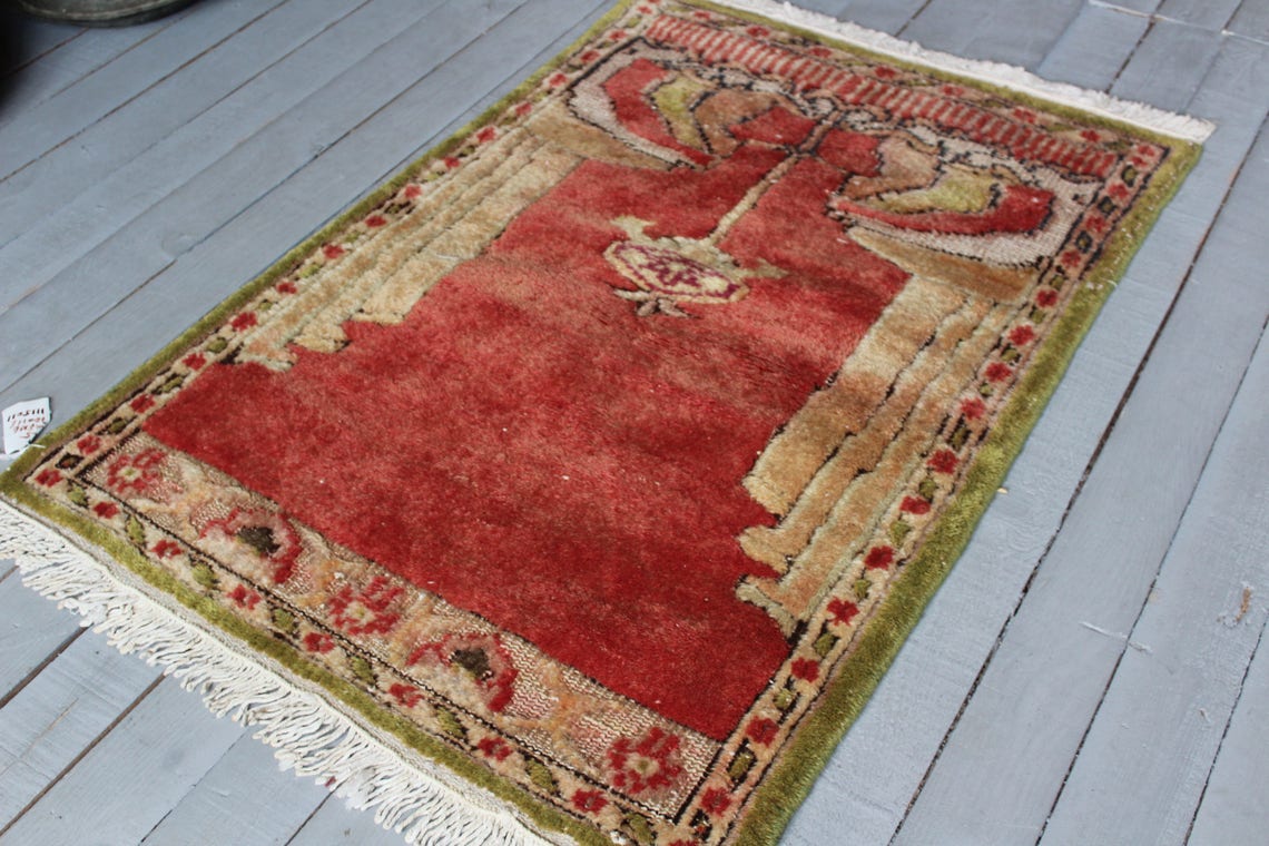 Vintage Red Rug With Chandelier, Turkish Handwoven Wool Small Red ...