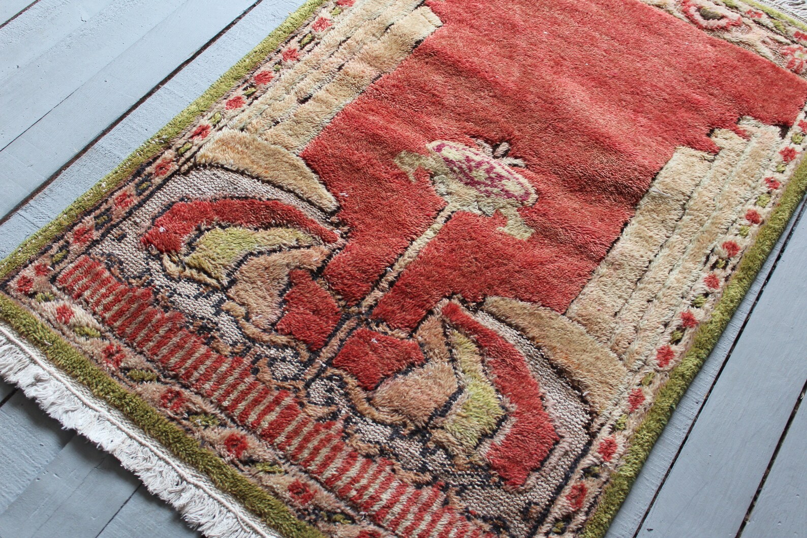 Vintage Red Rug With Chandelier, Turkish Handwoven Wool Small Red ...