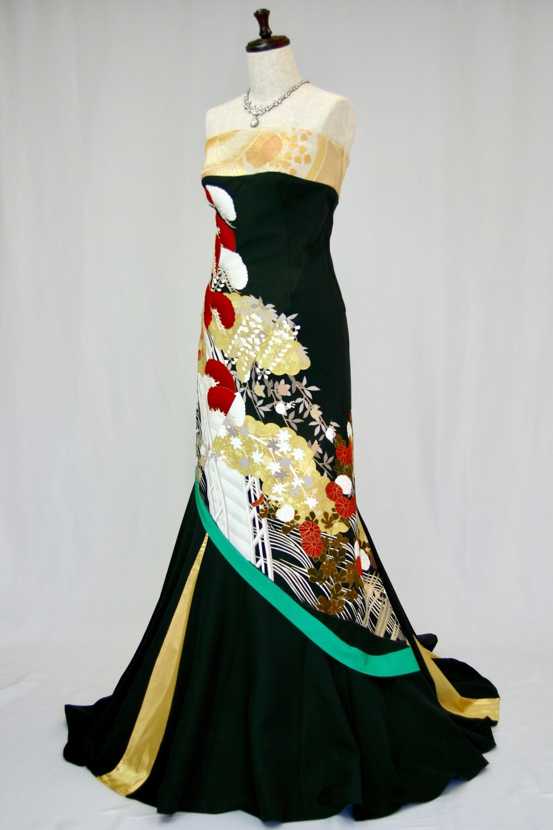 Kimono Dress, Japanese Dress, Formal Dress Using Kimonotomesode and Obi ...