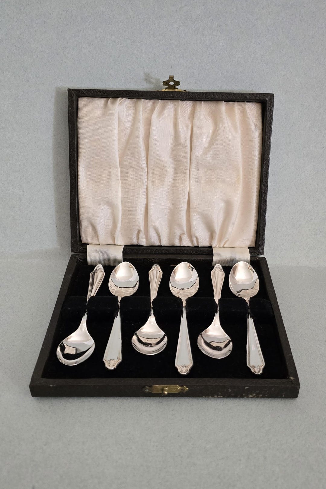 Sheffield Art Deco Cased Set of Louis XVI Pattern Silver Plate Tea ...