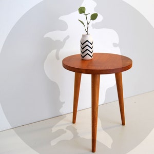 Solid Oak Round Side Table / Coffee Table / Living Room Table - Etsy