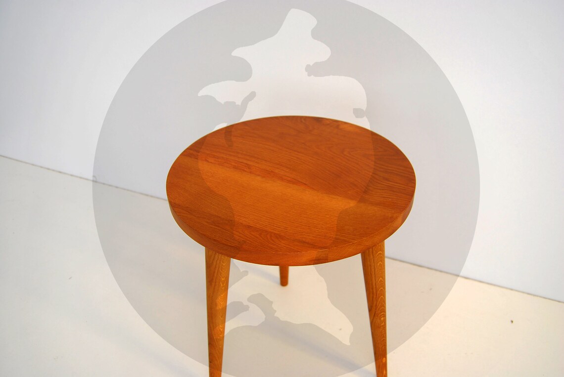 Solid Oak Round Side Table / Coffee Table / Living Room Table - Etsy