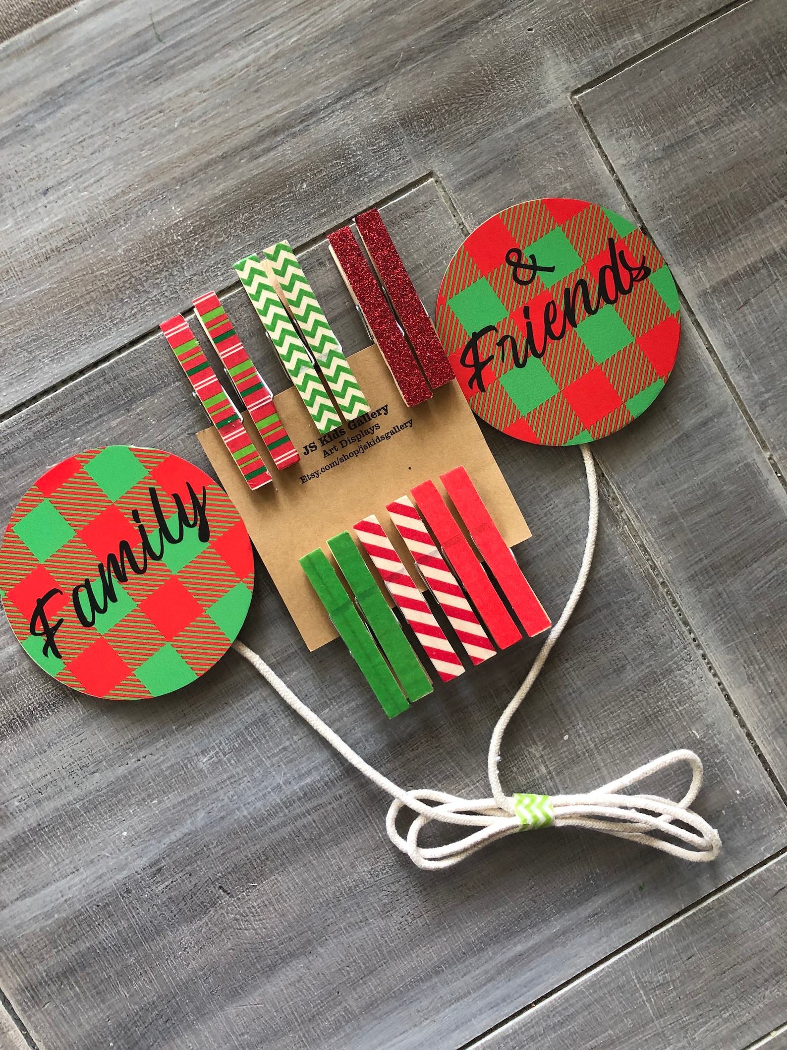 Christmas Card Display. Clothesline Hanger for Pictures or Christmas ...