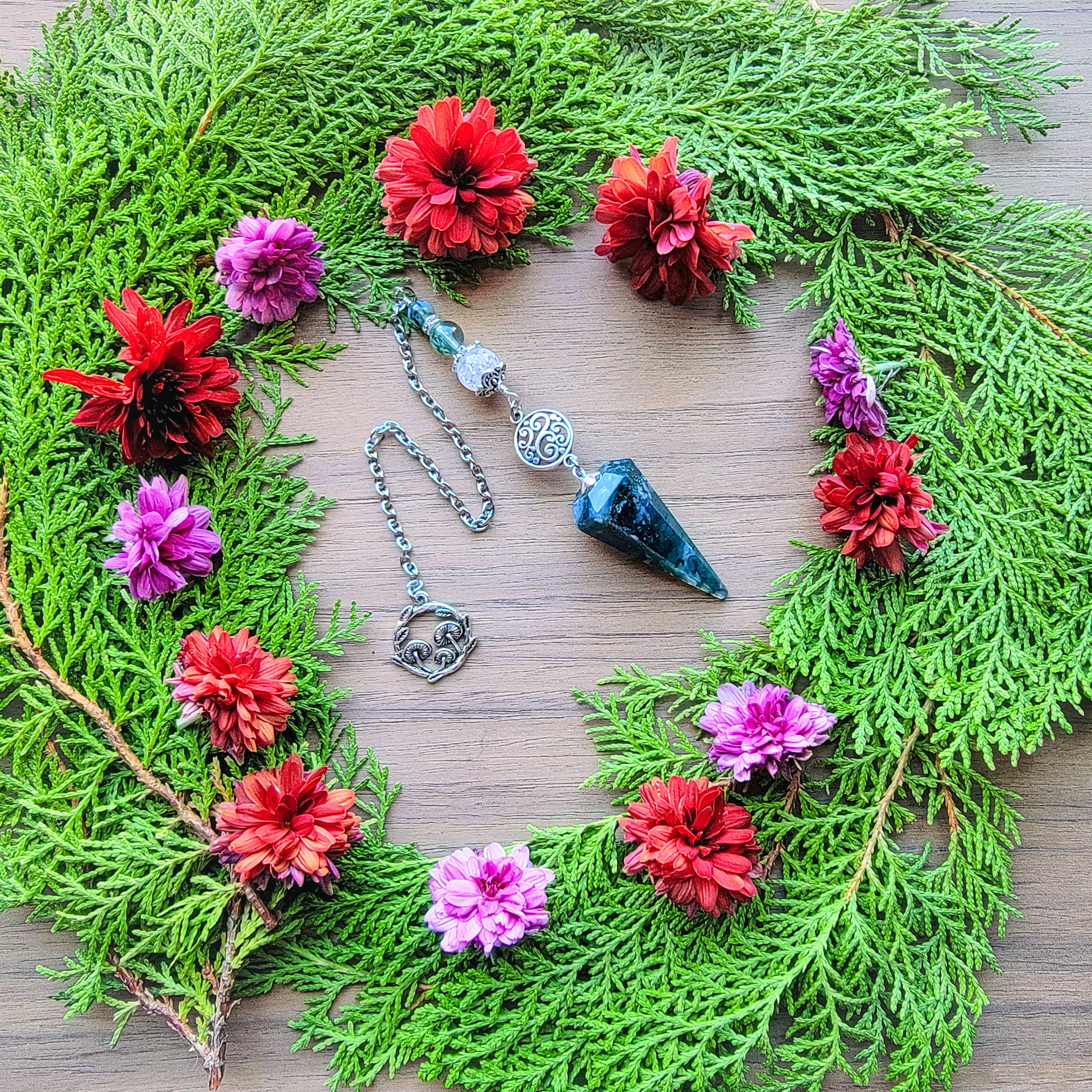 Green Moss Agate Pendulum | Green Stone | Mushrooms | Psychic Ability ...