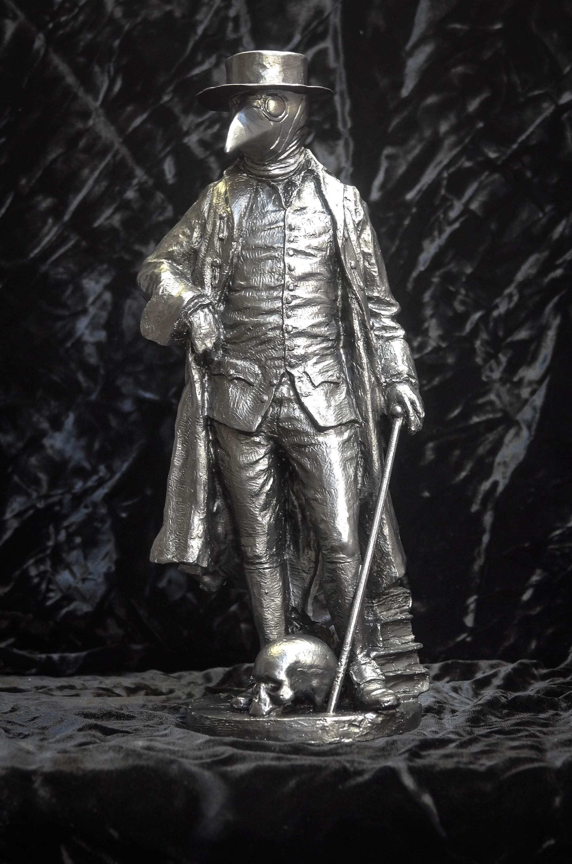 Sculpture "Plague doctor" Médecin de peste Statue de médecin de peste ...