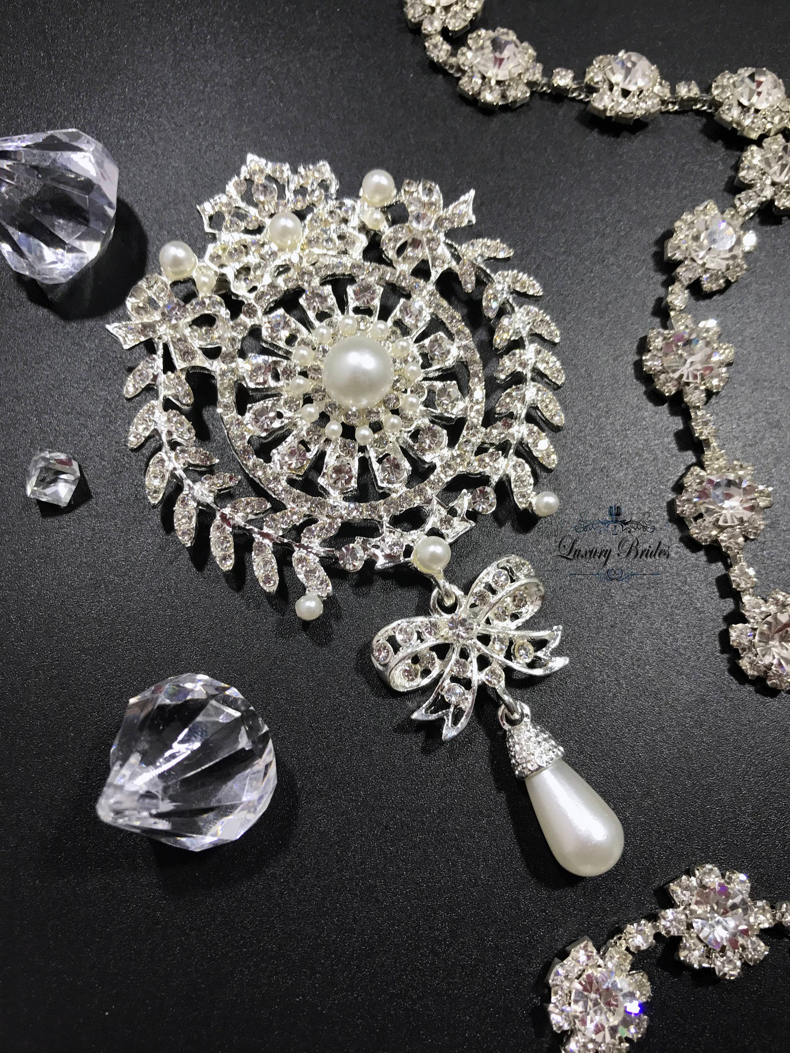 Crystal Pearl Wedding Brooch, Silver Rhinestone Bridal Pin - Etsy