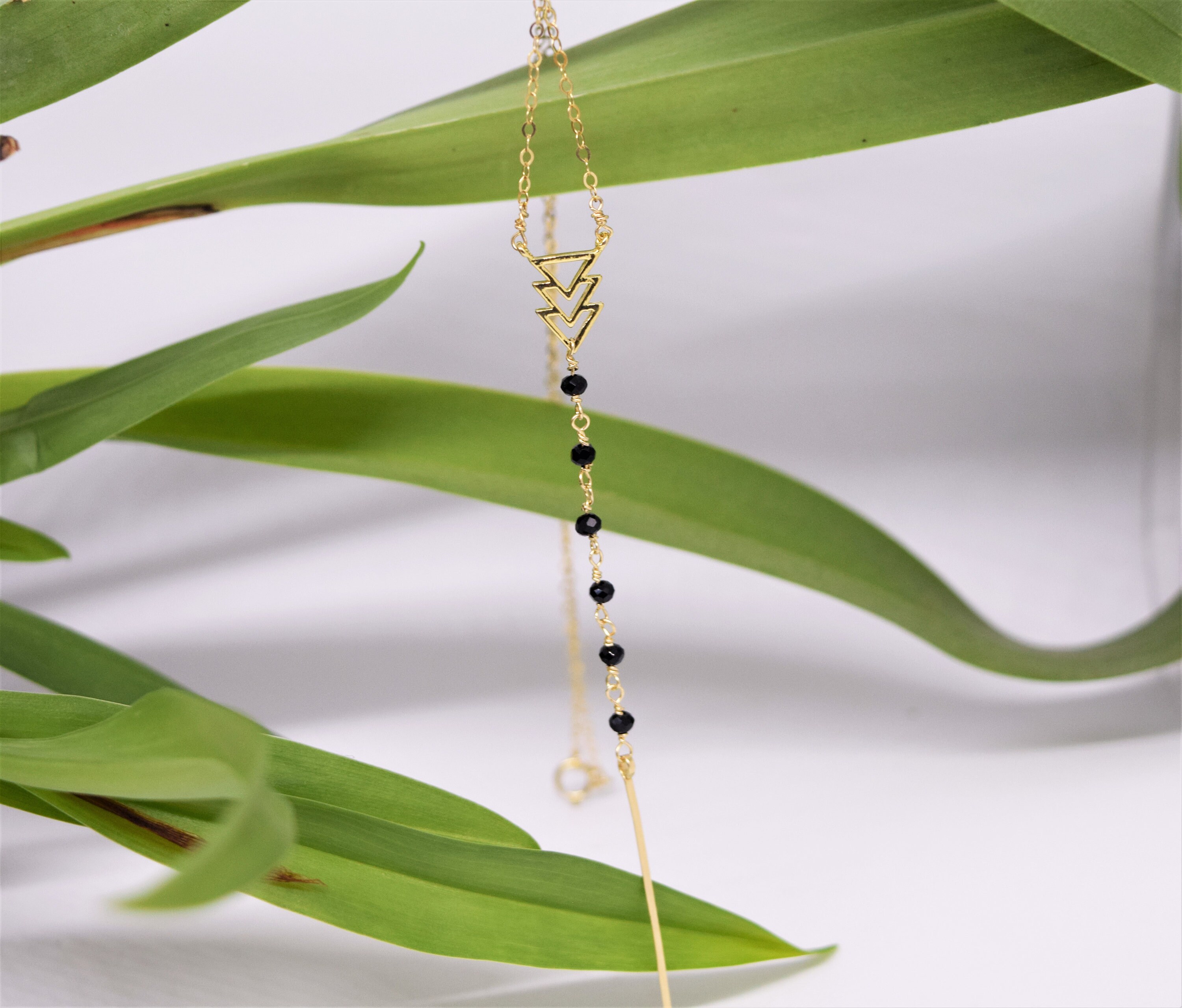 Three Triangles Necklace Black Spinel Beaded Simple Lariat Y - Etsy