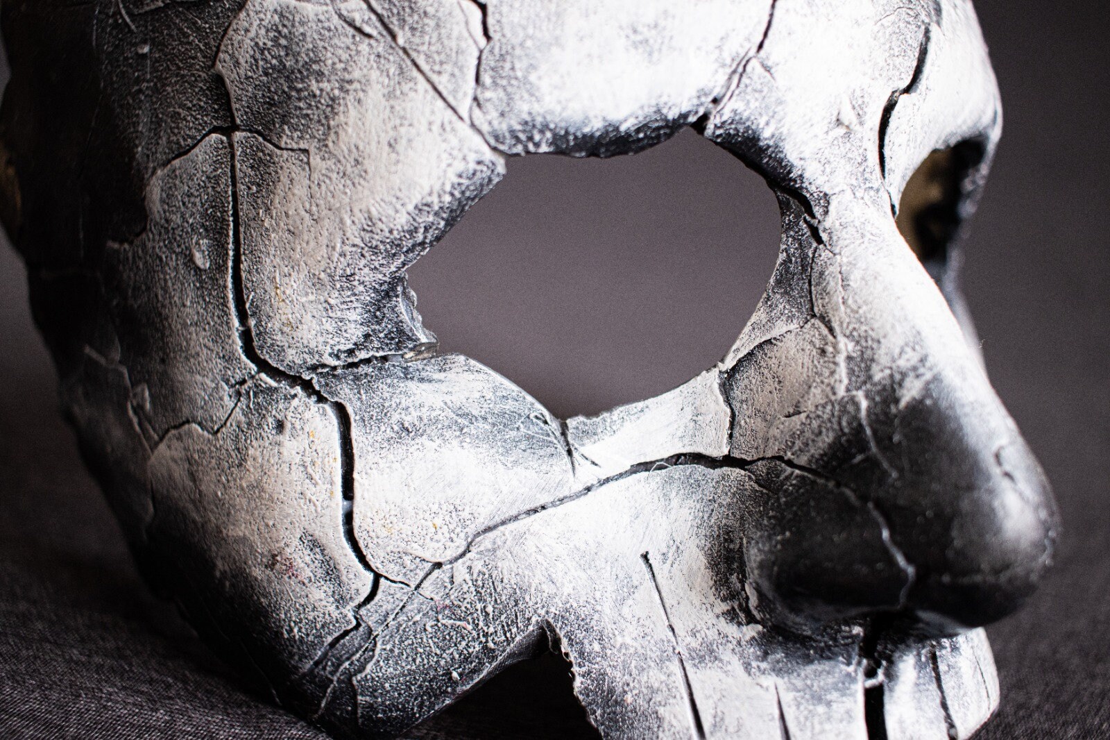 Horror white Knight Skull Mask Horror Mask - Etsy