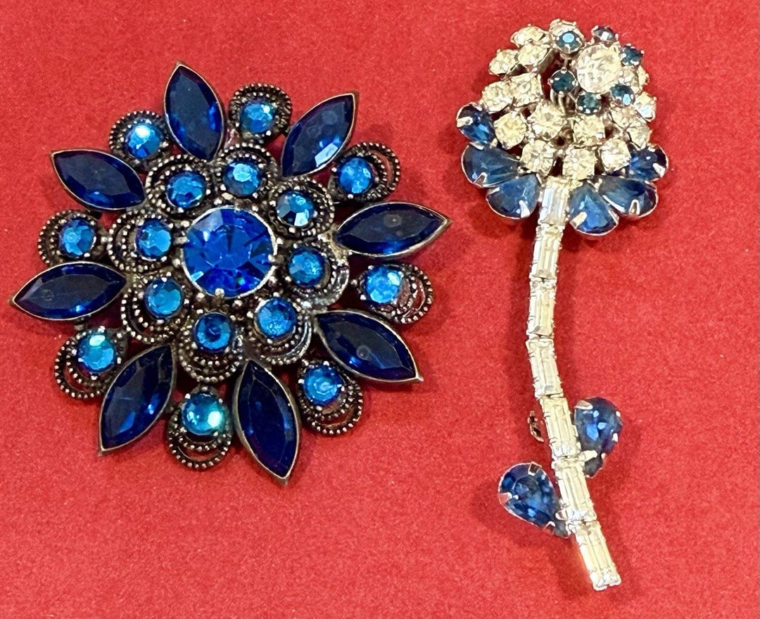 Vintage Weiss Blue Brooch Lot ! Bezel Set Rhinestones Flowers Brooch ...