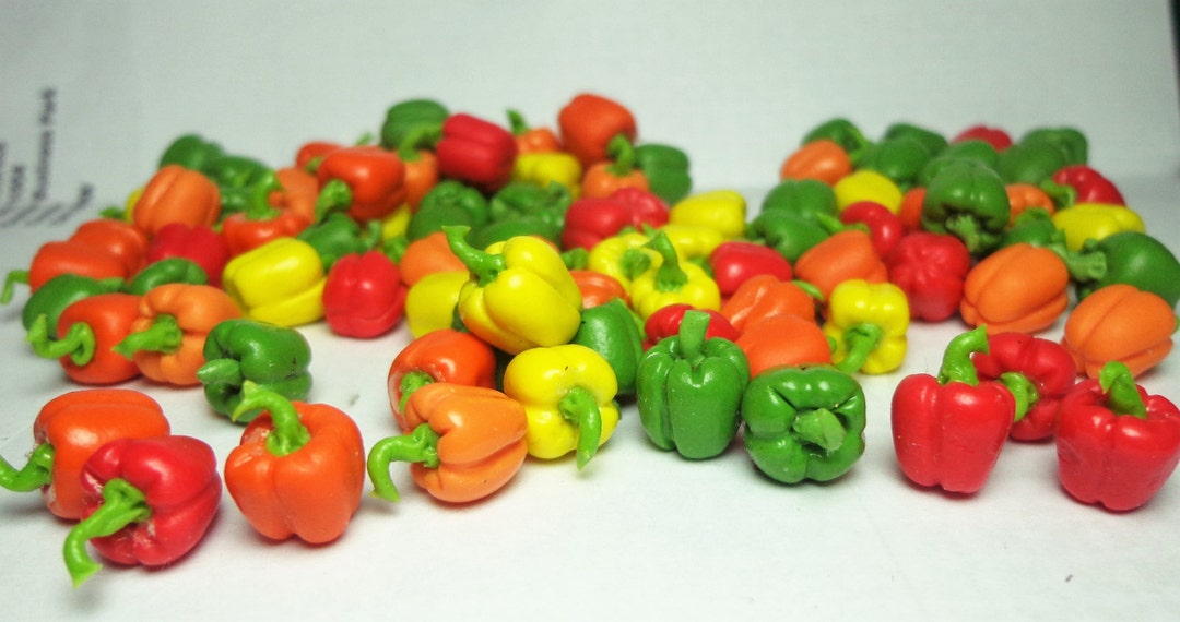 Dolls House Miniature Food- Pack of 8 Mixed Bell Peppers - Etsy