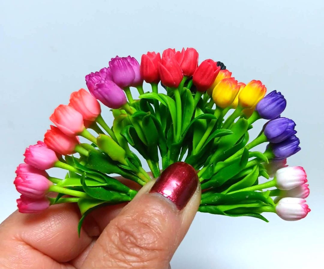 1;12 Scale A Bunch of 5 Tulips Flowers Dolls House Miniatures Garden ...