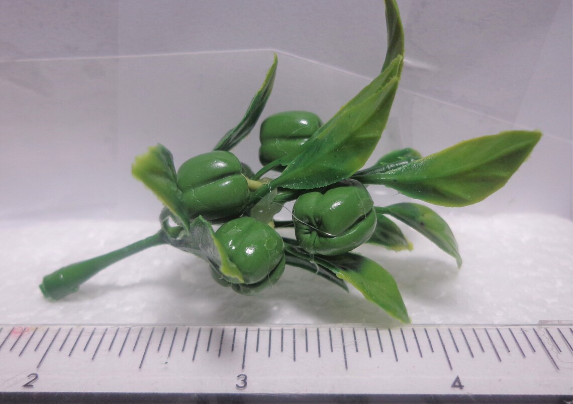 1;12 Scale Bell Pepper Plant With 5 Peppers Dollhouse Miniature Flower ...