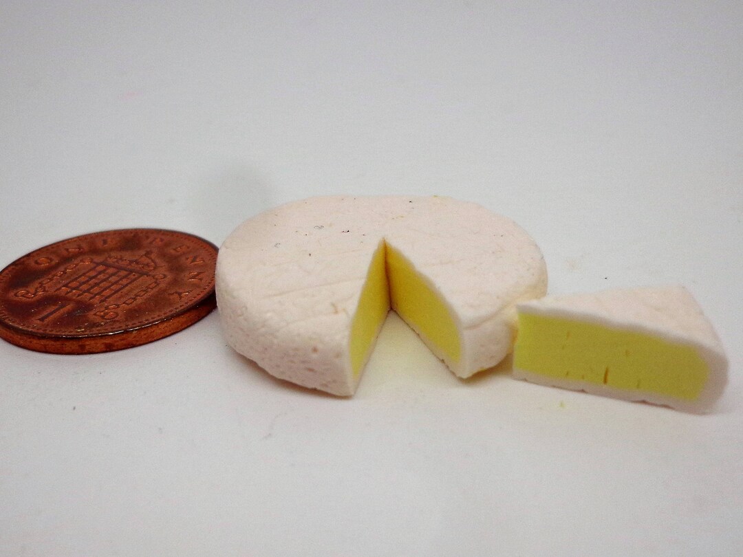 1:12 Scale Round of Brie Cheese Dolls House Miniature Dairy Food ...
