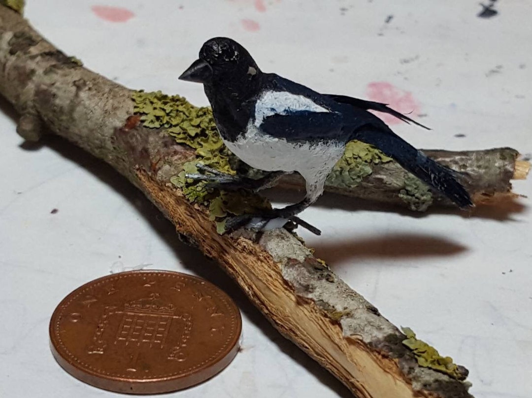 1;12 Scale Hand Made Magpie Bird Doll House Miniature Garden Bird - Etsy UK