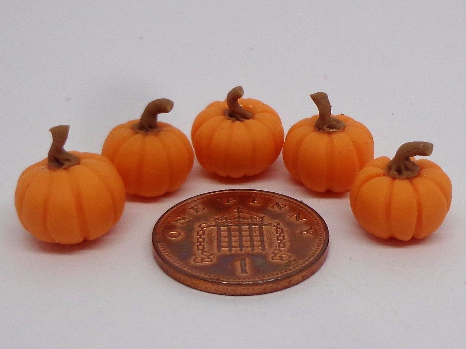 1:12 Scale Pumpkin Dolls House Miniature Kitchen Garden - Etsy