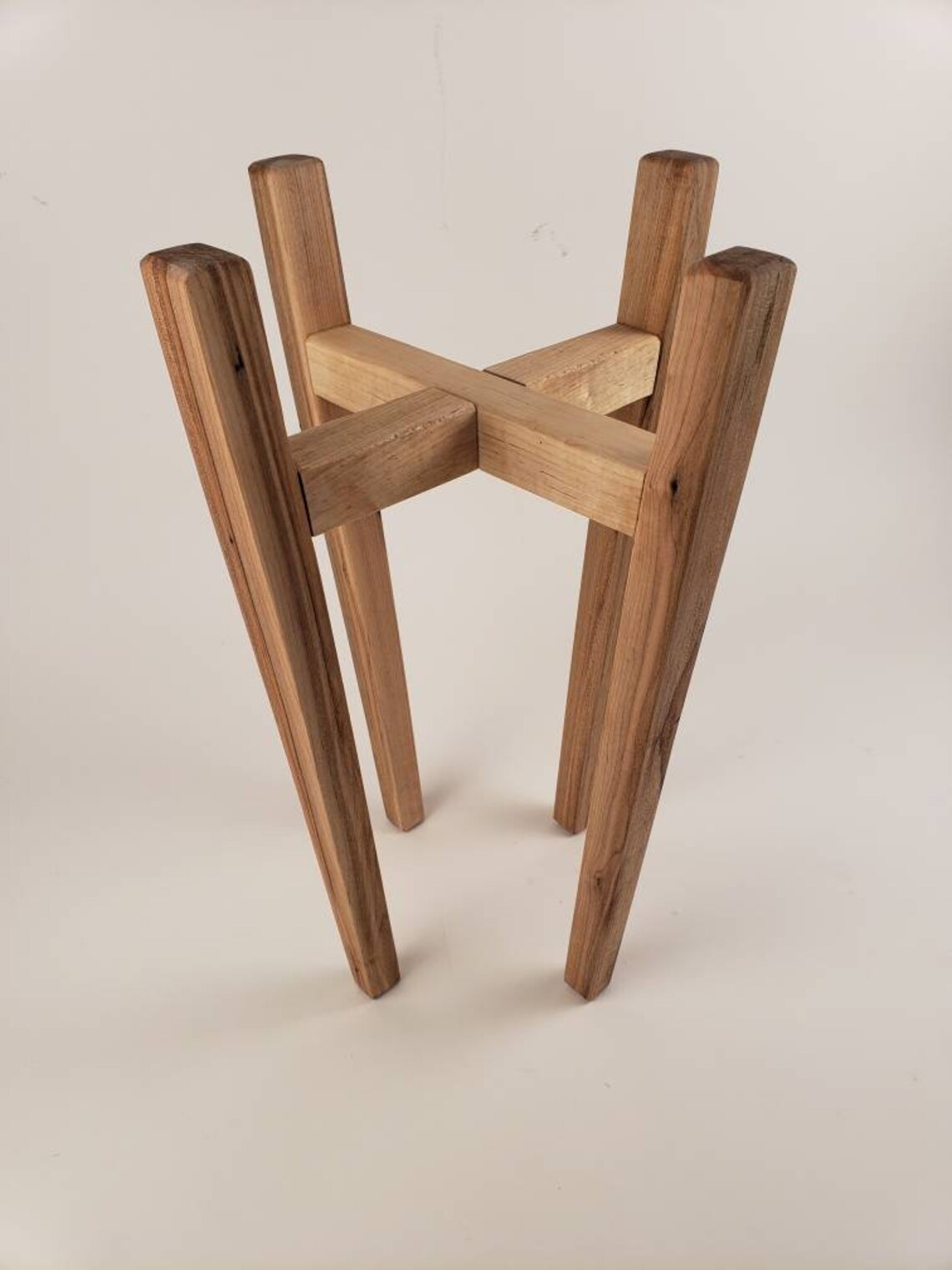 Stylish mid century modern style plant stand with tapered legs | Etsy