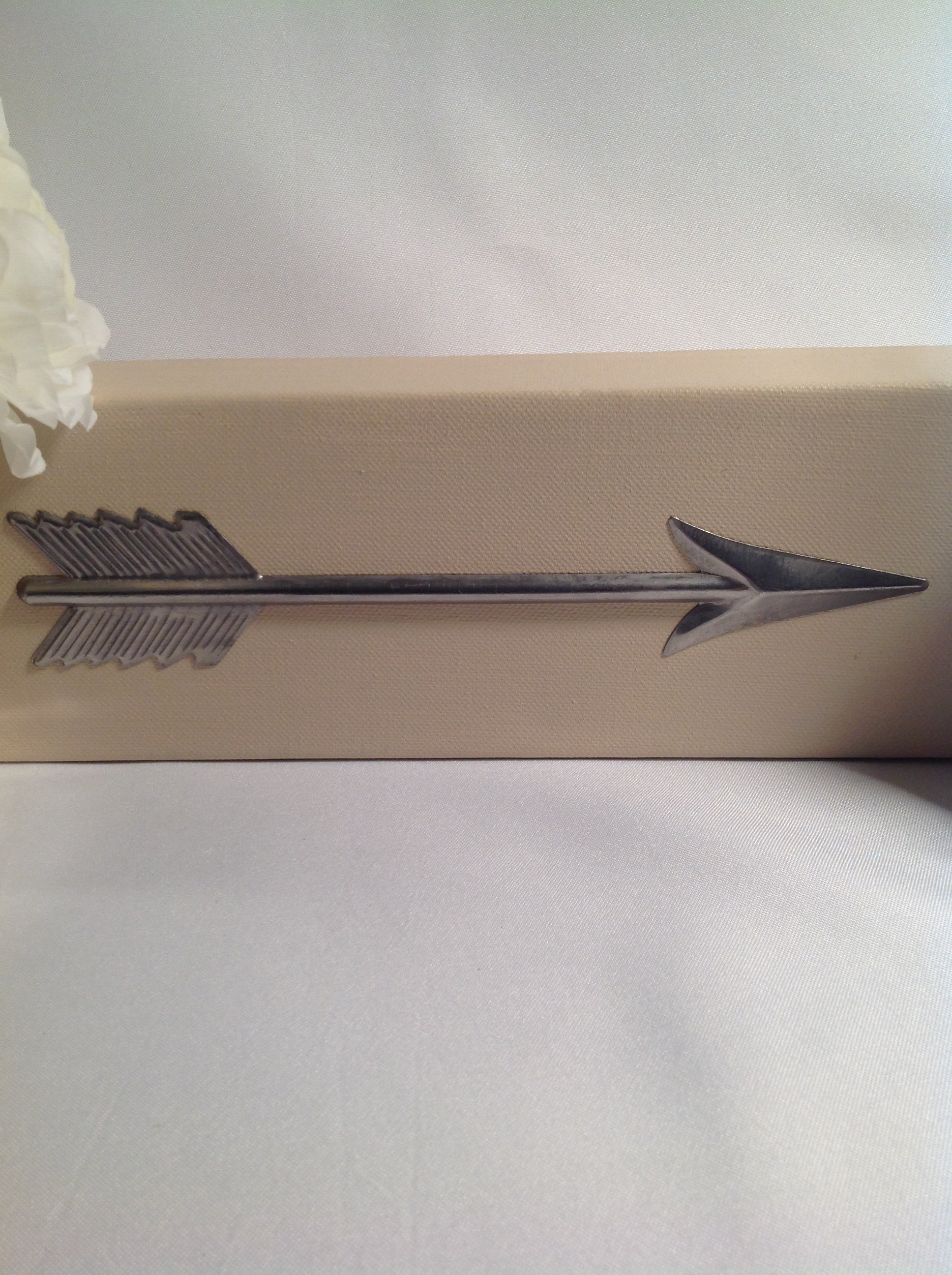 Metallic Arrow on Canvas 4 x 12 Beige - Etsy Italia