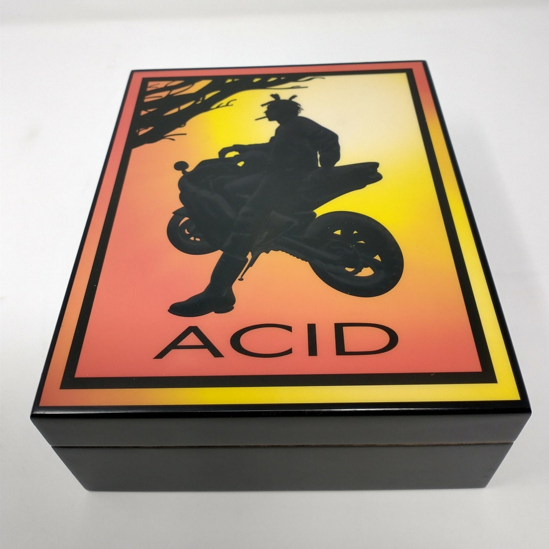 Awesome Vintage Cigar Box, Cedar With Black Lacquer and Great Graphics ...