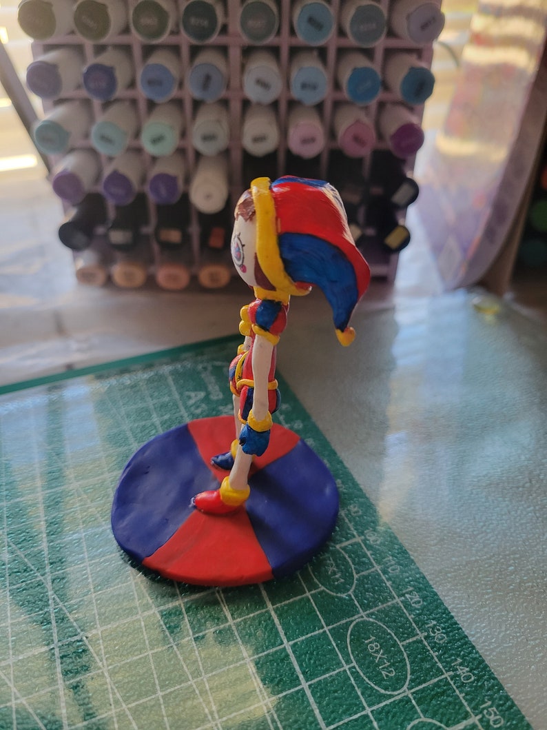 The Amazing Digital Circus Pomni Figure - Etsy