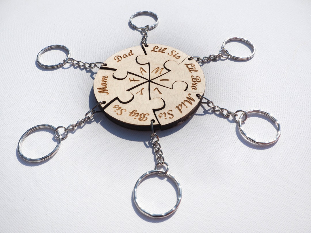 REAL WOOD Family Key Chain Set-set of 6 Puzzle Piece Keychain Circle-6 ...