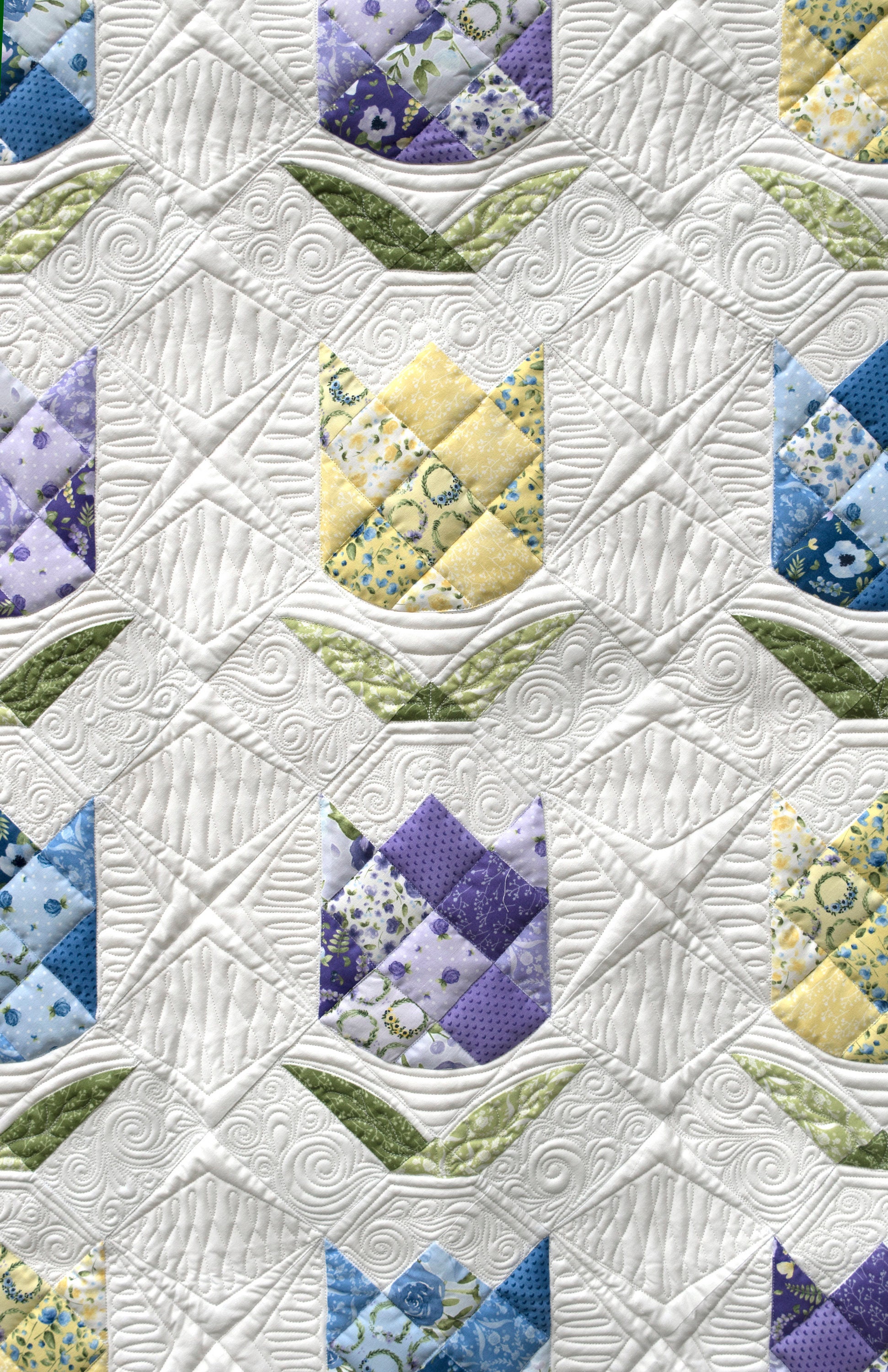 Booklet Modern New Spring Quilt Pattern in 3 sizes sweet | Etsy