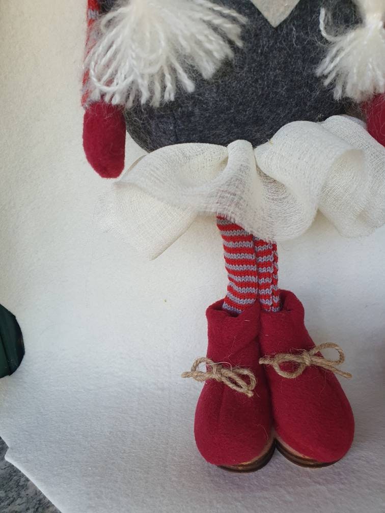 PDF and Tutorial Pair of Gnomes With Legs, With Instructions Gnomes 50 ...