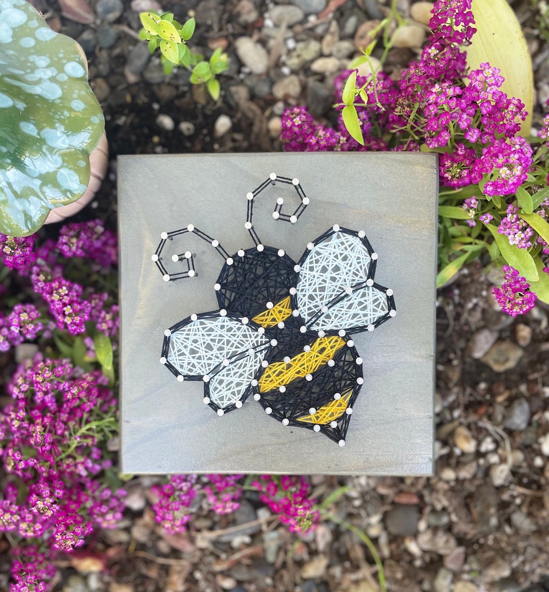 Little Bee String Art // Bumblebee Art - Etsy