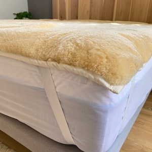 Medical Grade Sheepskin Mattress Cover, Sheepskin Mattress Topper ...