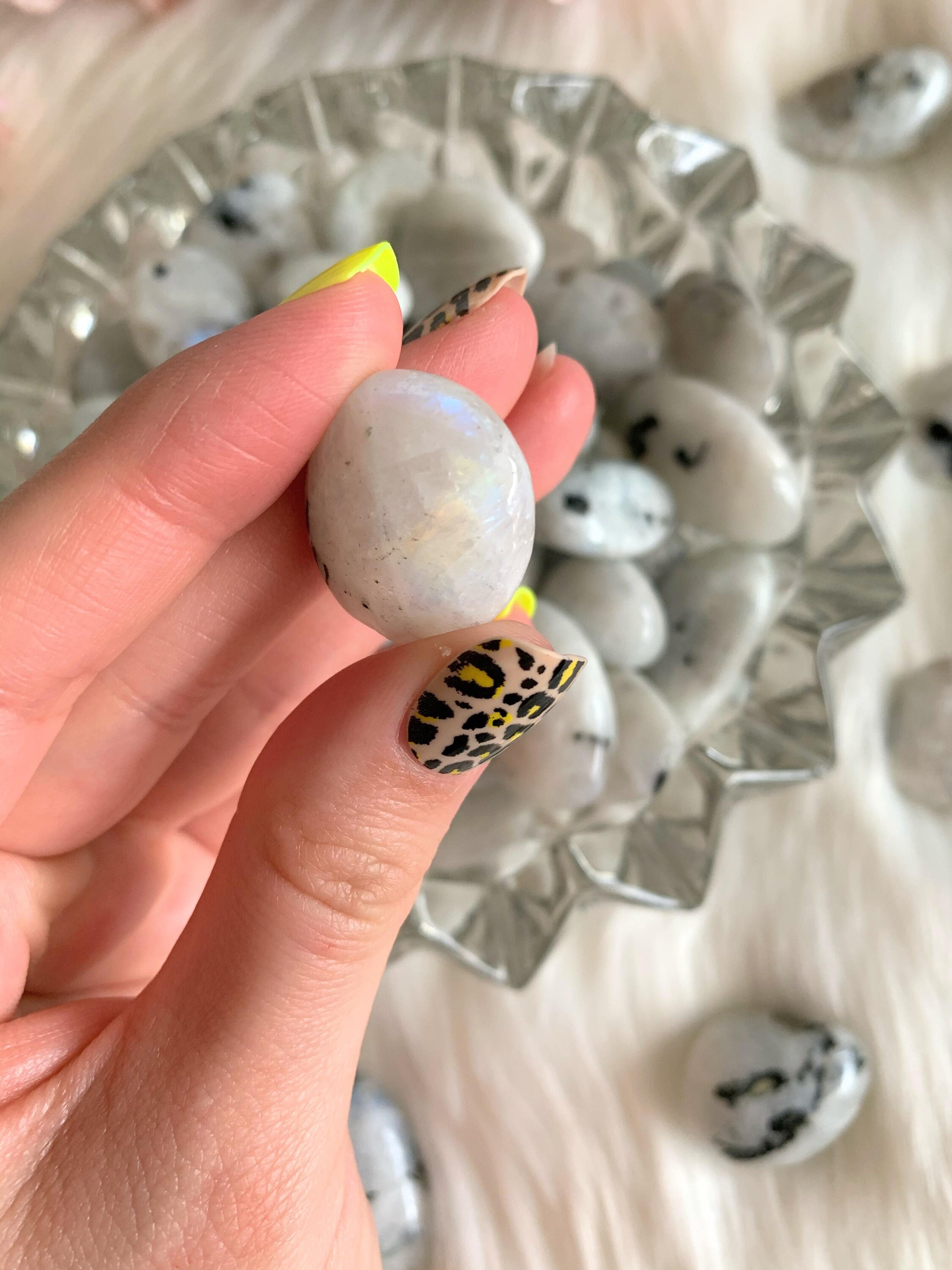 Moonstone Tumbled Stone, Natural Rainbow Moonstone Tumbled Stones ...