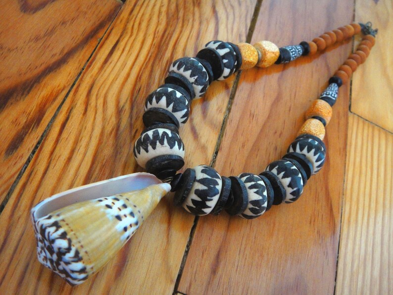 Batik Bone Necklace Tribal Shells Luxury Vintage Couture Jewelry Heavy ...
