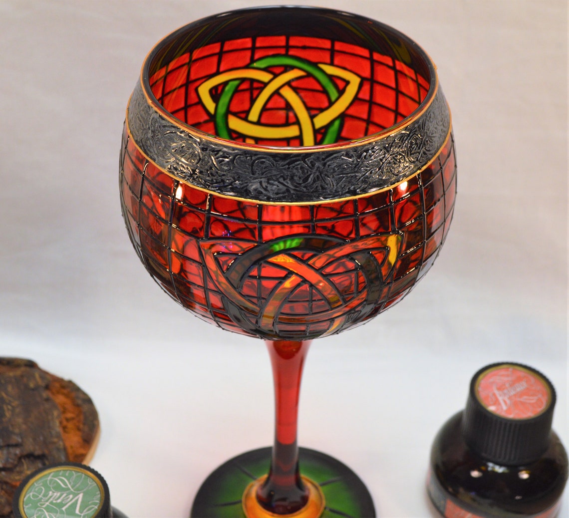 Celtic Stained Glass Goblet - Etsy Sweden