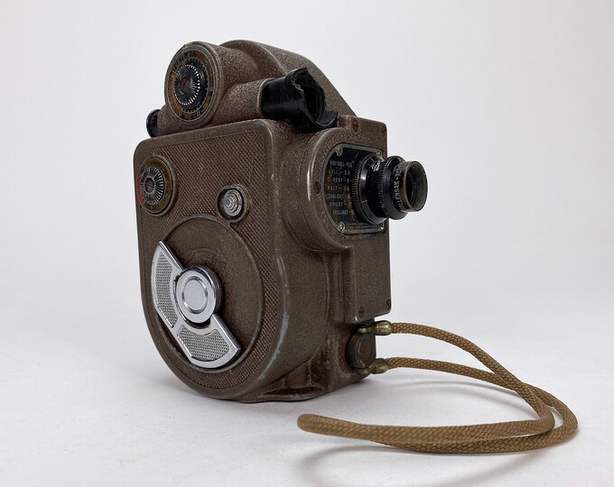 Revere Model 88 Vintage 8mm Movie Camera, 1940s - Etsy