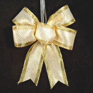 8 Metallic Gold Cream Decorate Tree Bow, Christmas Tree Metallic Gold ...