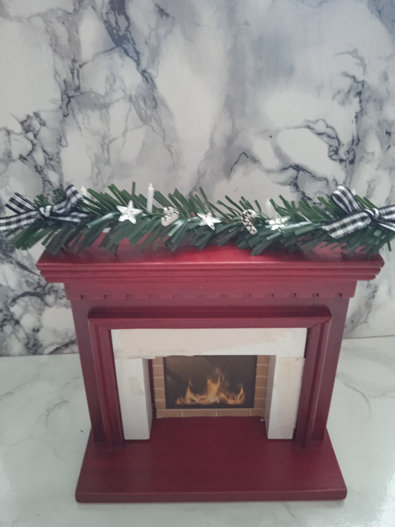 Black and White Candy Gingham Fireplace Garland Dolls House Miniature ...