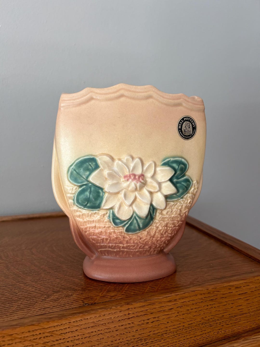 1948 Hull Vase Water Lily Vase Vintage Floral Vintage Flowers Vintage ...
