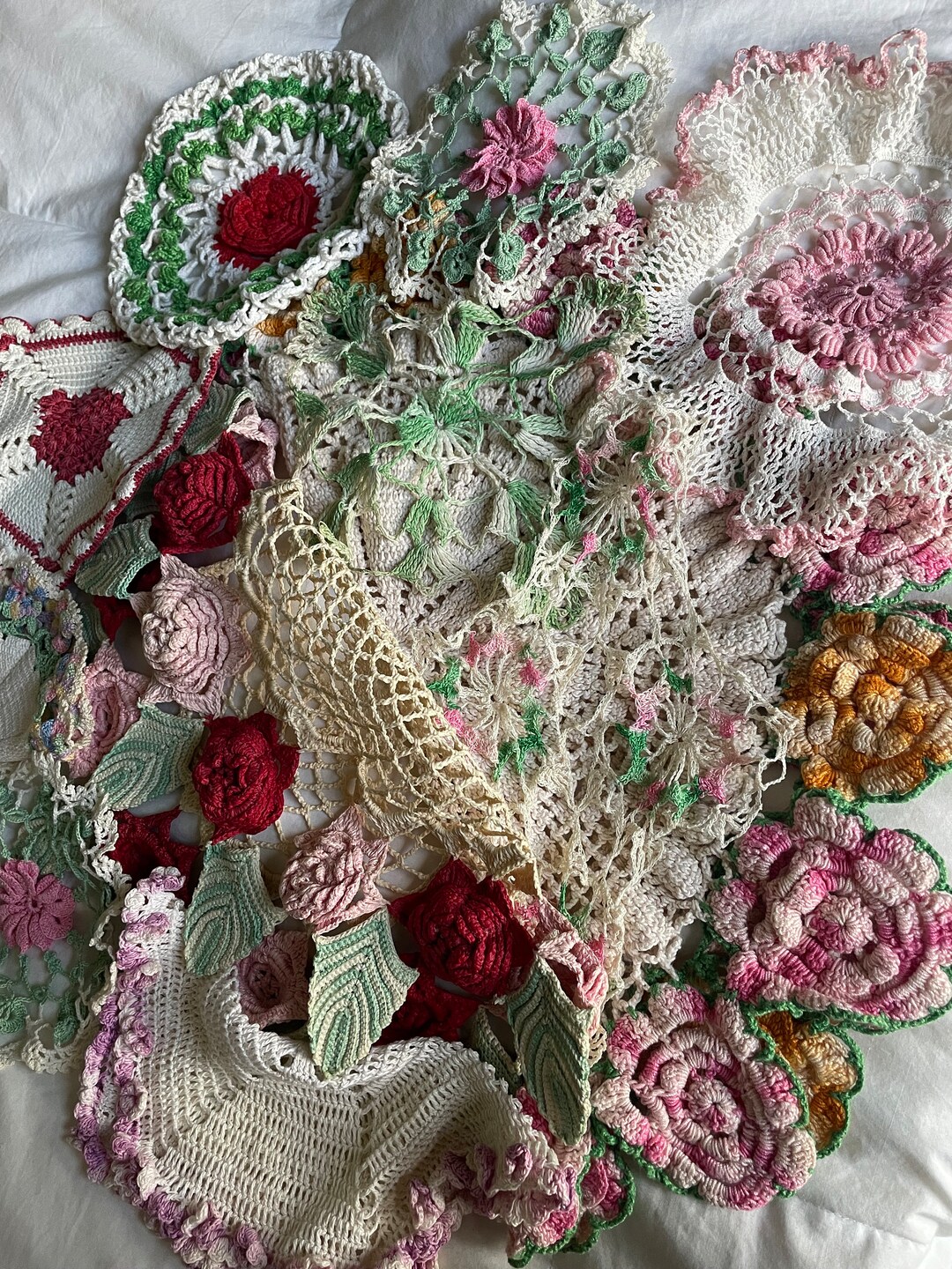 Vintage Doilies Vintage Doily Red Rose Pink Roses Vintage Florals ...