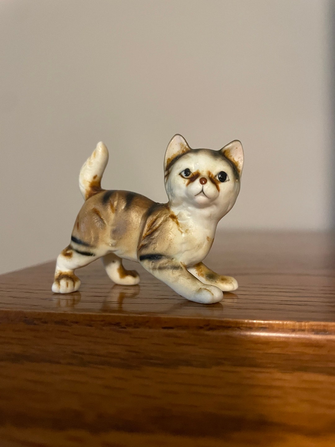 Vintage Mini Cat Figurine Cat Figure Shadow Box Figurines Kitty Cat ...