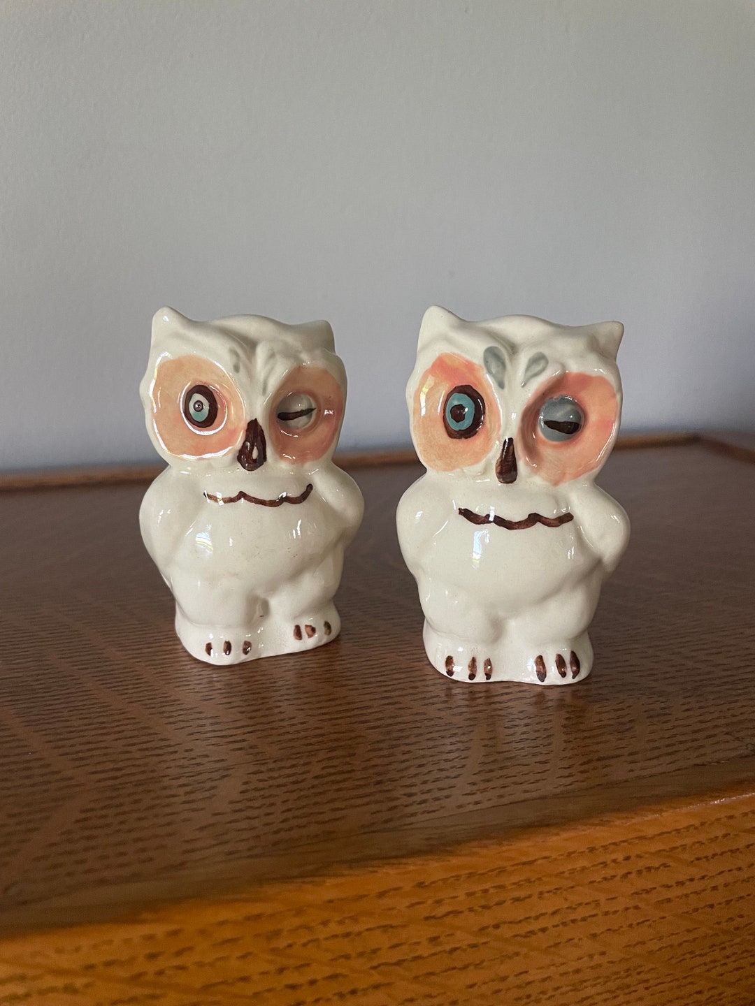 Vintage Winking Owl Salt and Pepper Shakers Kitsch Vintage Kitchen ...