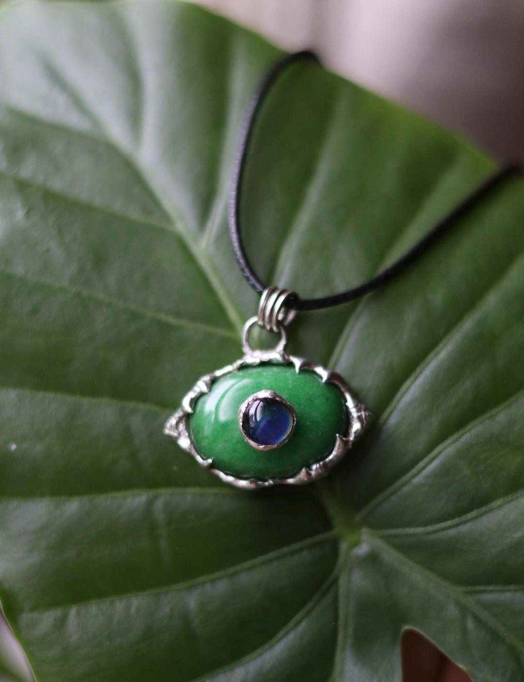 Dragon Third Eye Pendant With Mood & Color Changing Stone | Soldered ...