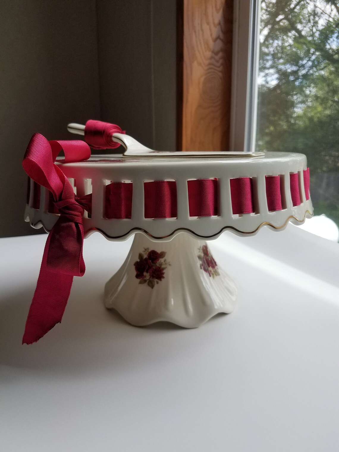 11 Inch Round White Ceramic Cake Plate matching Cake Server - Etsy