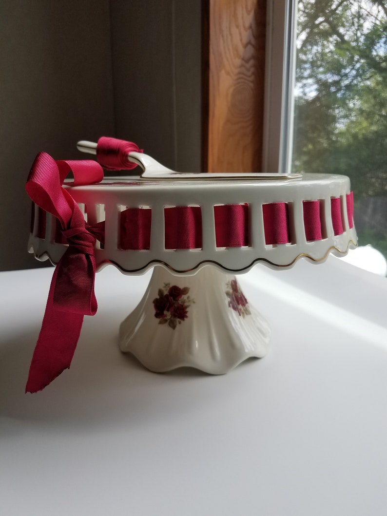 11 Inch Round White Ceramic Cake Plate matching Cake Server - Etsy