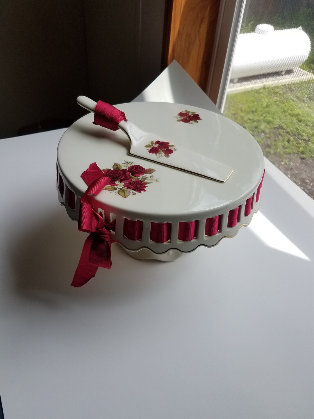 Vintage Ceramic Cake Plate With Server - Pink Rose Design, Gold Trim - Etsy