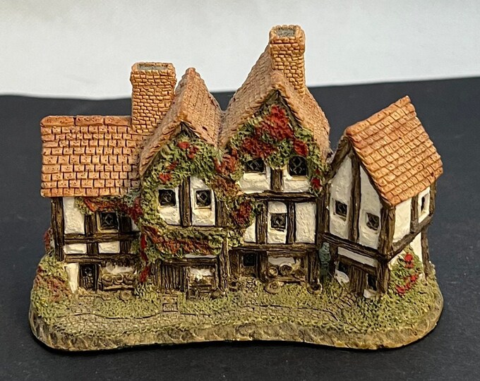 Vintage David Winter “the Apothecary Shop” Figurine 1985 - Etsy