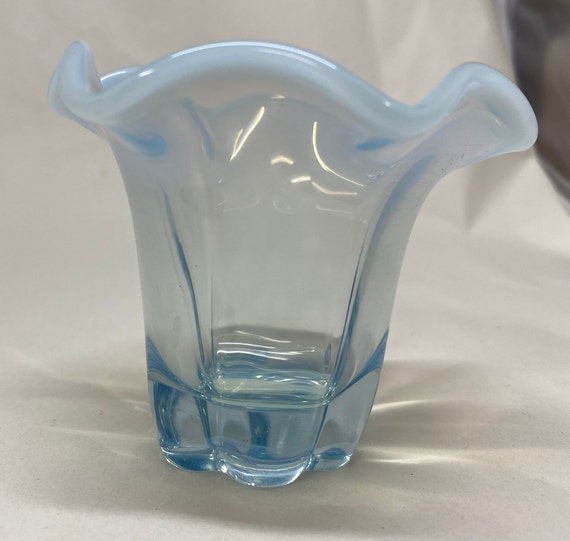 Collectibles A Brilliant Duncan Miller Canterbury Blue Opalescent Vase ...