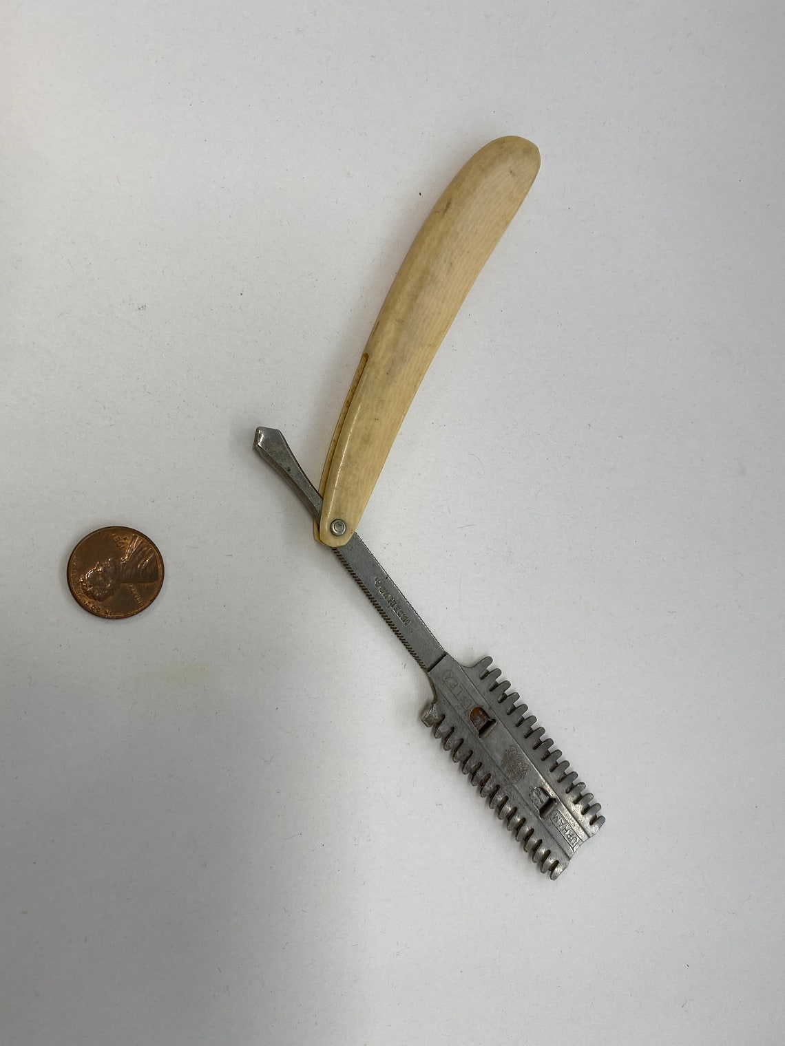 Vintage DURHAM Domino DUPLEX Razor/hair Trimmer Bakelite - Etsy