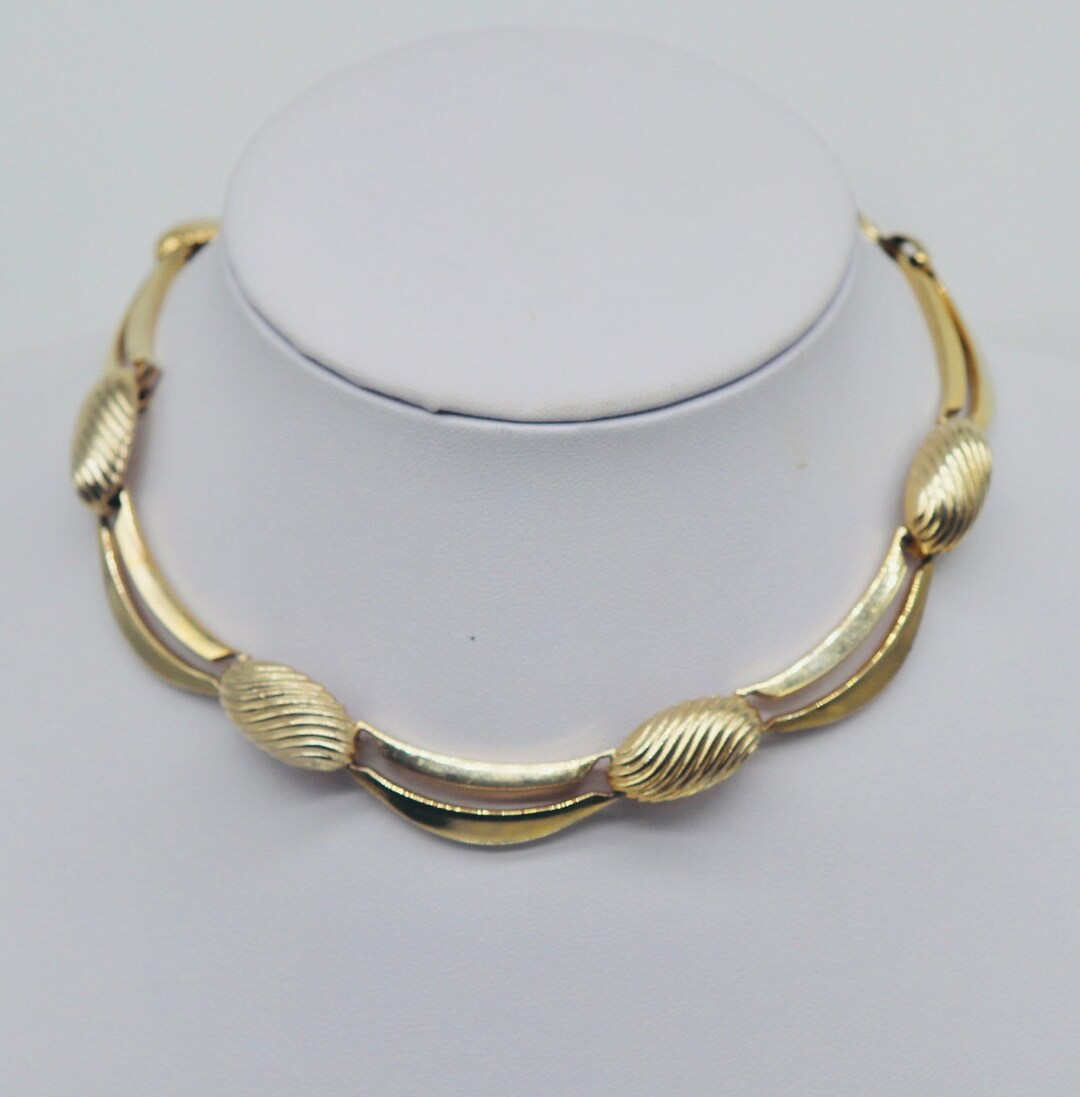 Vintage Tara Necklace - Etsy